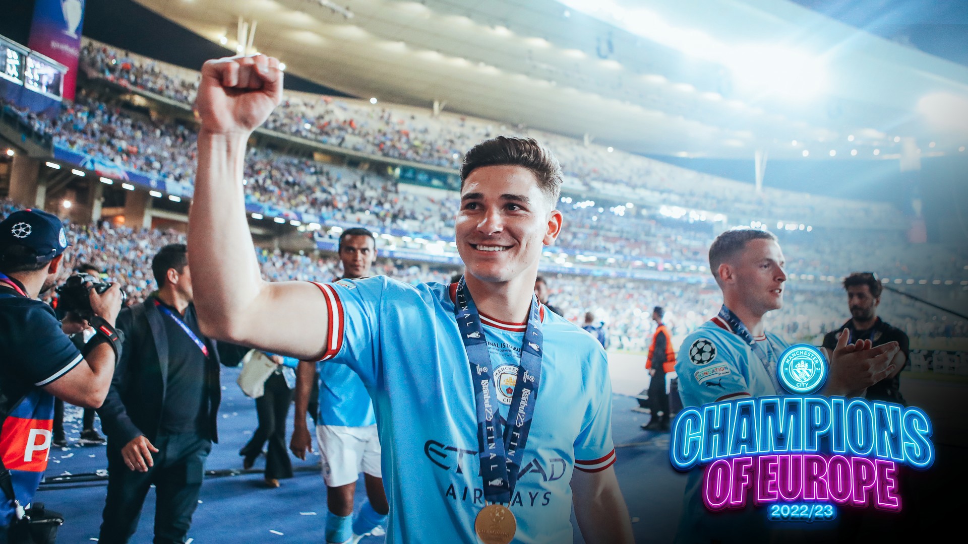 Alvarez’s dream season sees him join elite group of stars