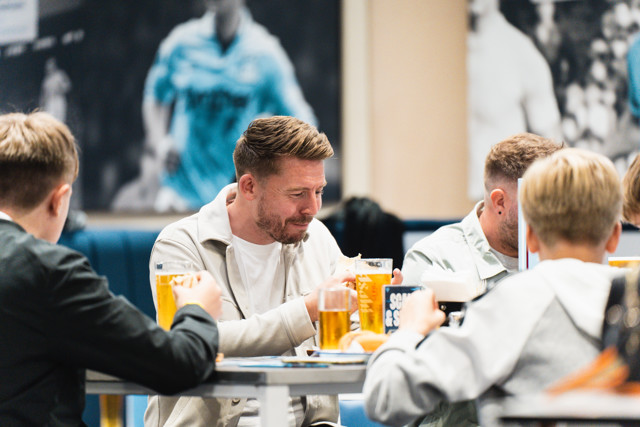The 1894 Club Bar Suite | Manchester City F.C.