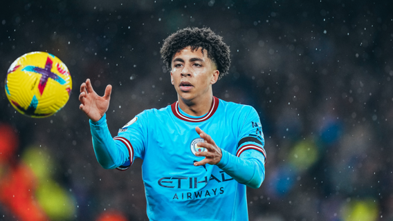 Goater full of praise for 'awesome' Lewis