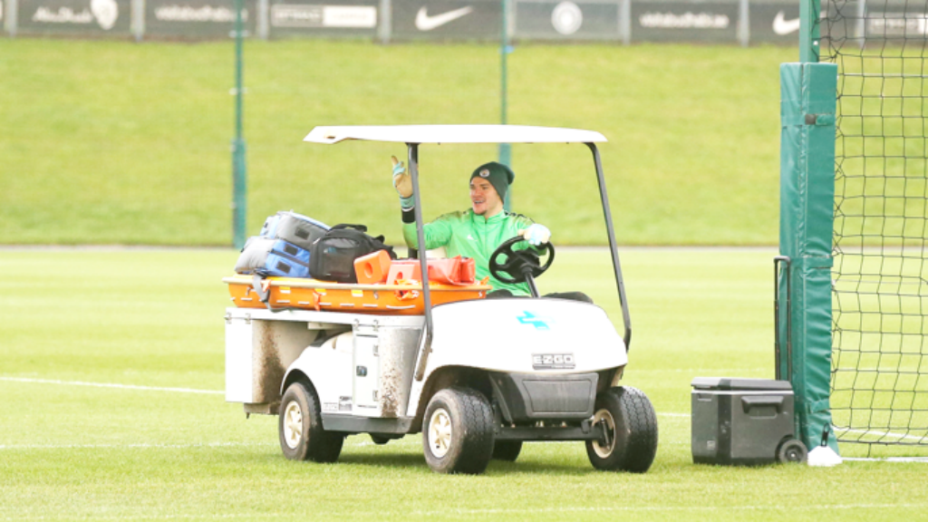Wednesday training: Ederson's diving and driving