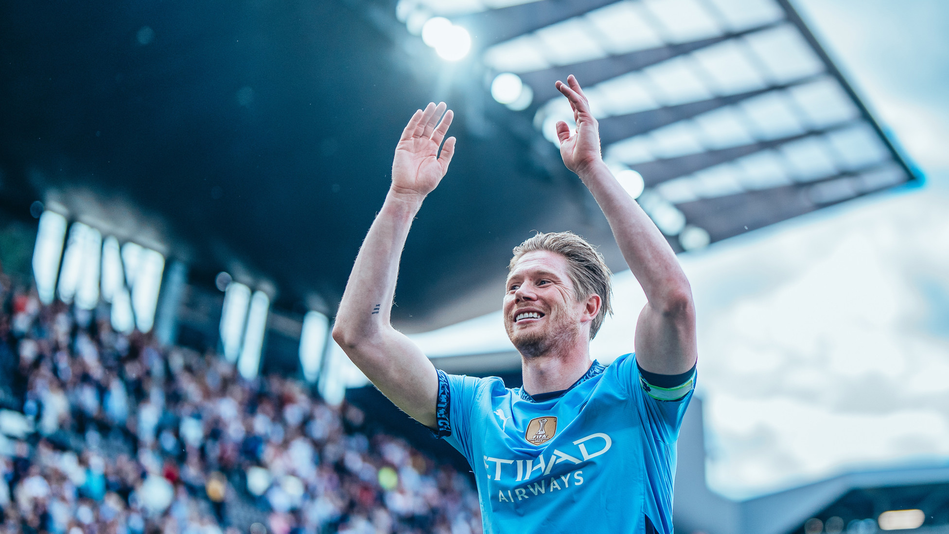 Gallery: Final day victory at Fulham as KDB waves to the fans!