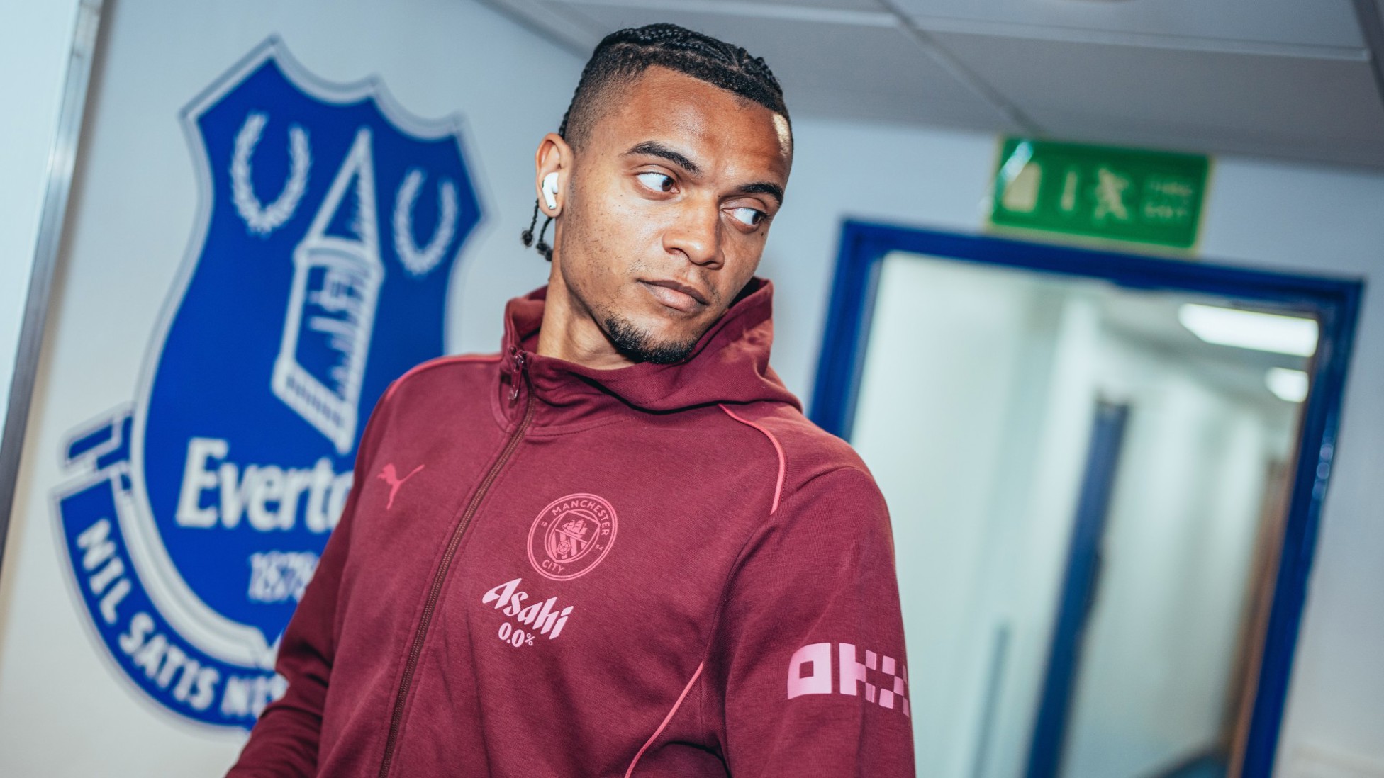 Gallery: Welcome back, Manu!