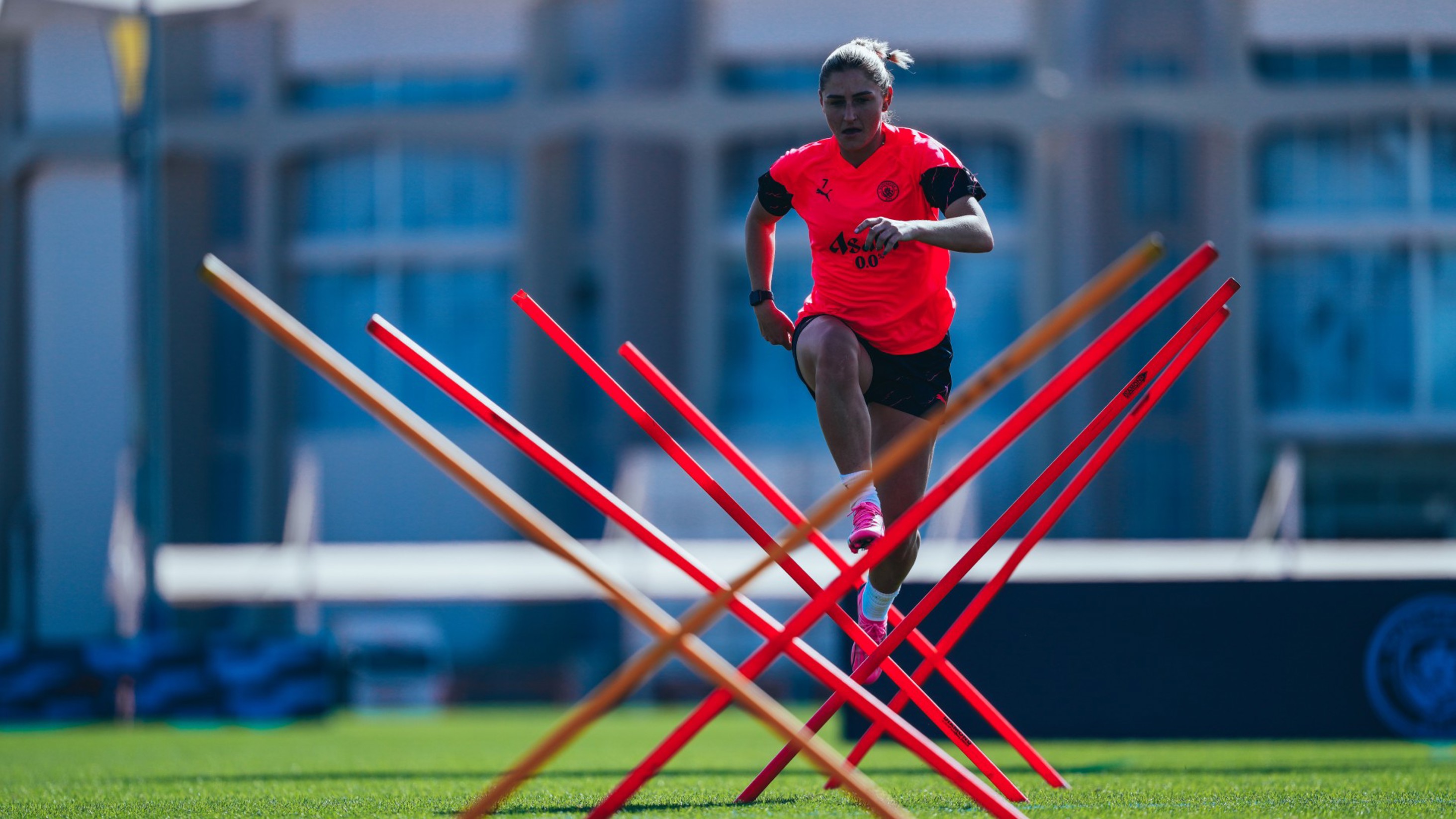 Training: Working hard in the Abu Dhabi sun!