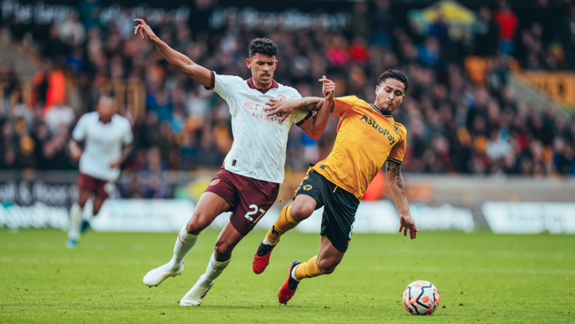 Perfect league start ended by narrow defeat at Wolves