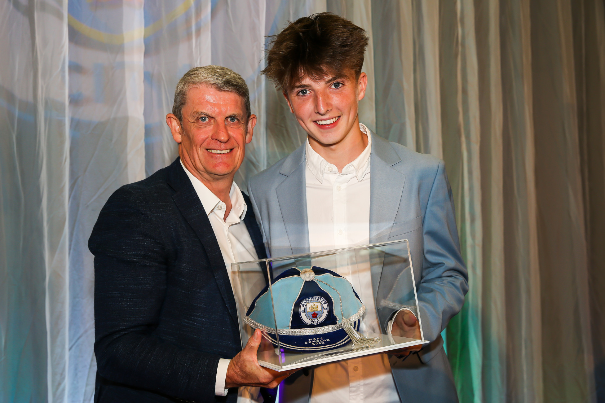 14 players sign scholarships