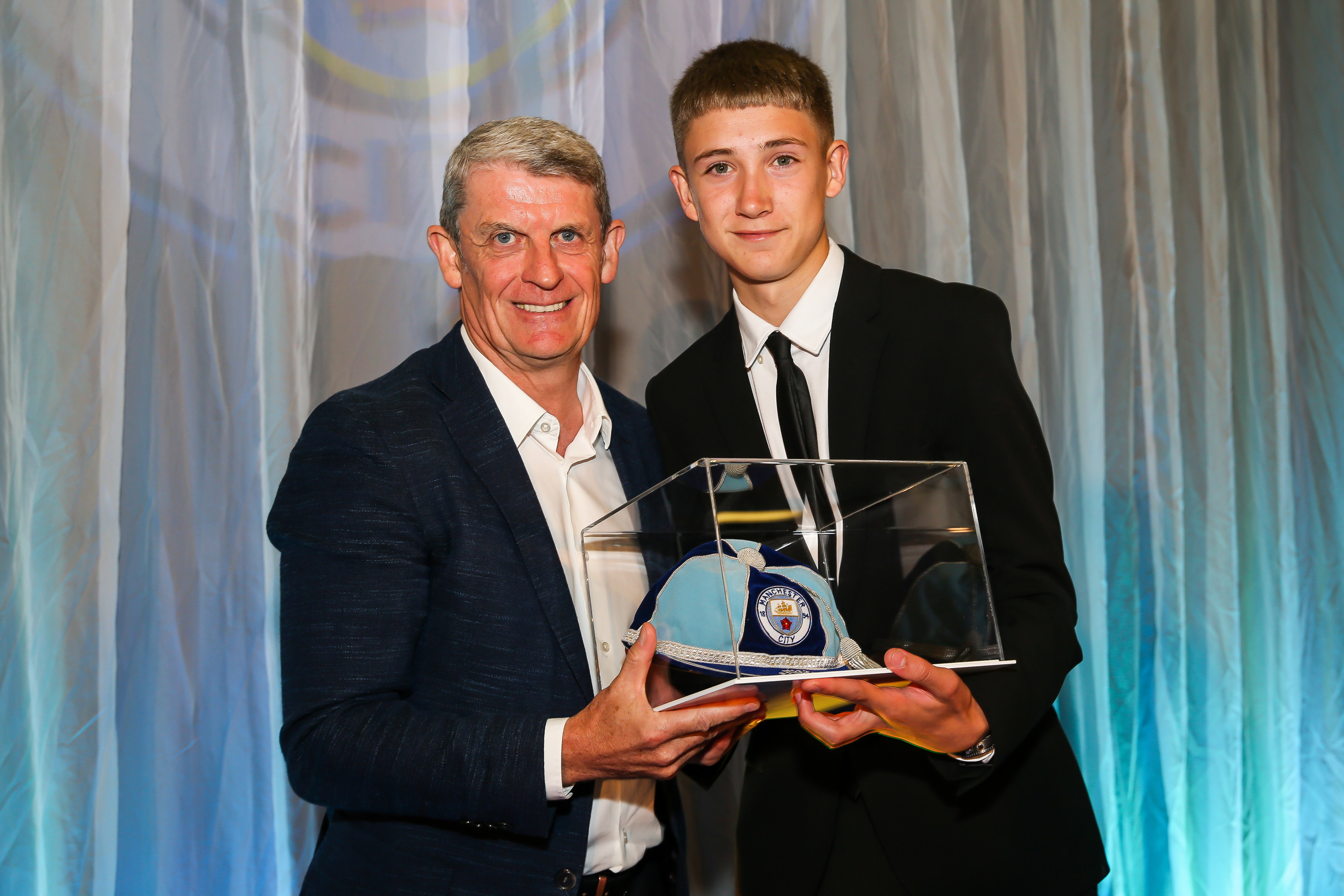 14 players sign scholarships