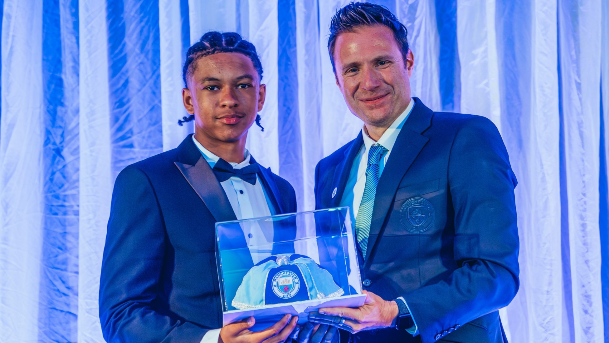 12 Academy players sign scholarships