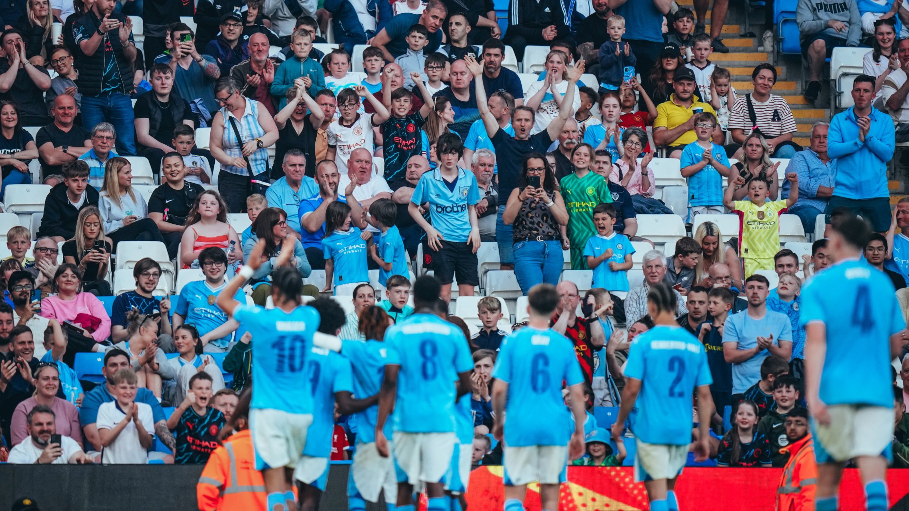 Gallery: City U18s crowned FA Youth Cup winners!