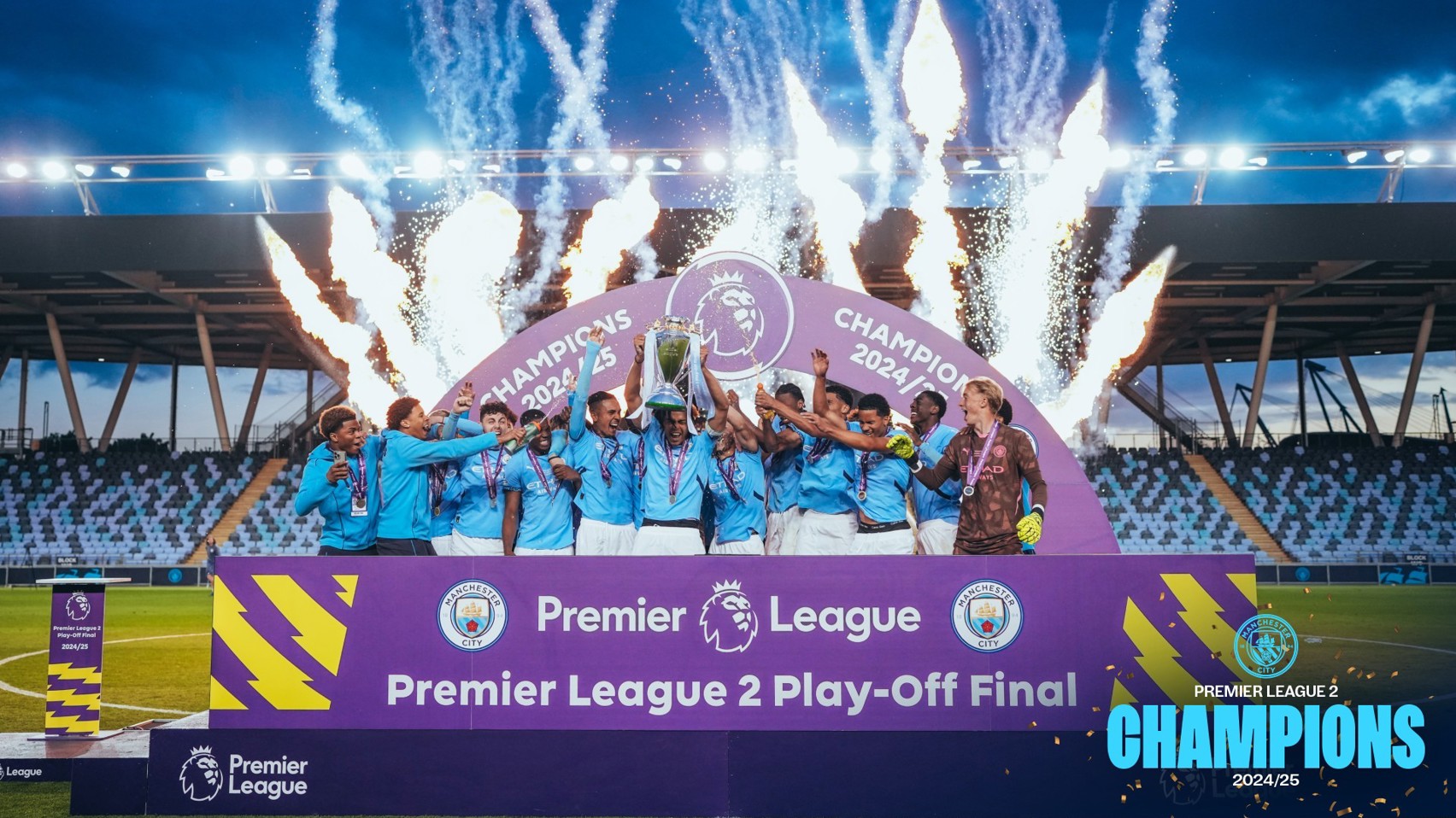 Gallery: City lift Premier League 2 trophy!