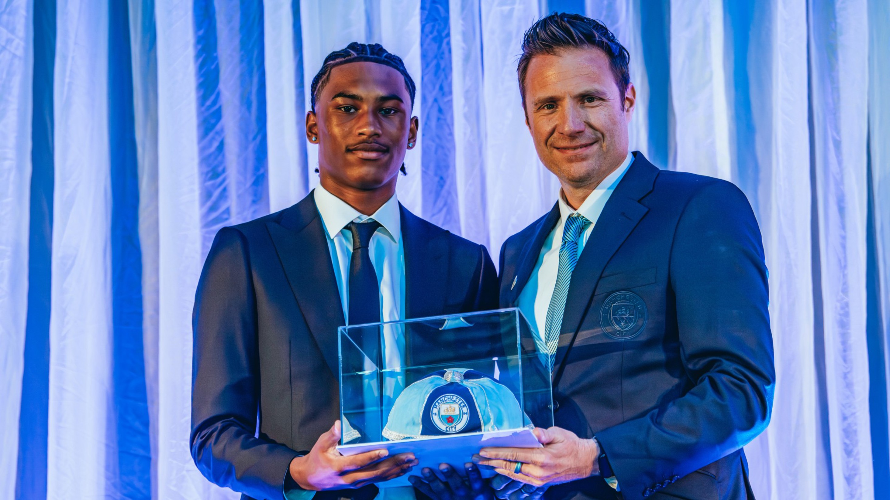 12 Academy players sign scholarships