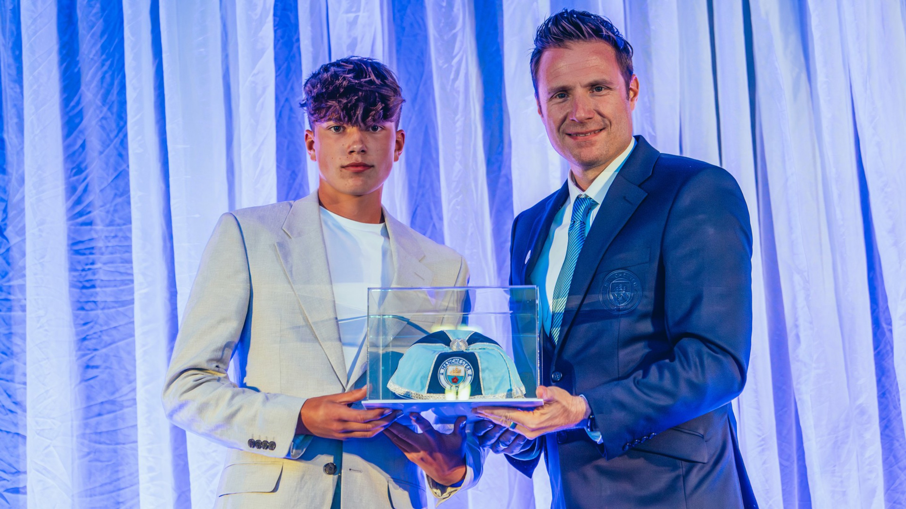 12 Academy players sign scholarships