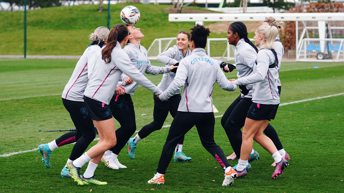 Ruby Mace's signing in pictures