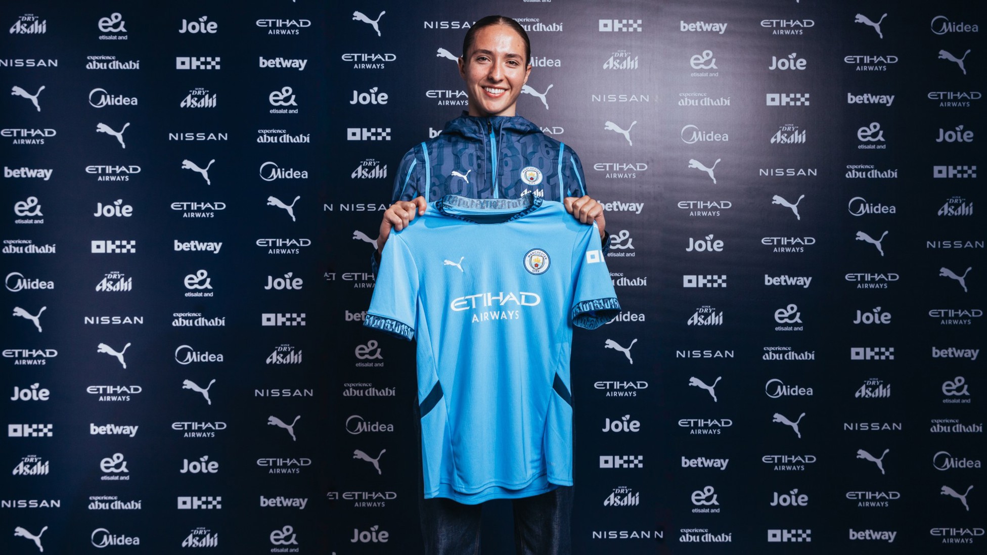 Gallery: Layzell lands at City