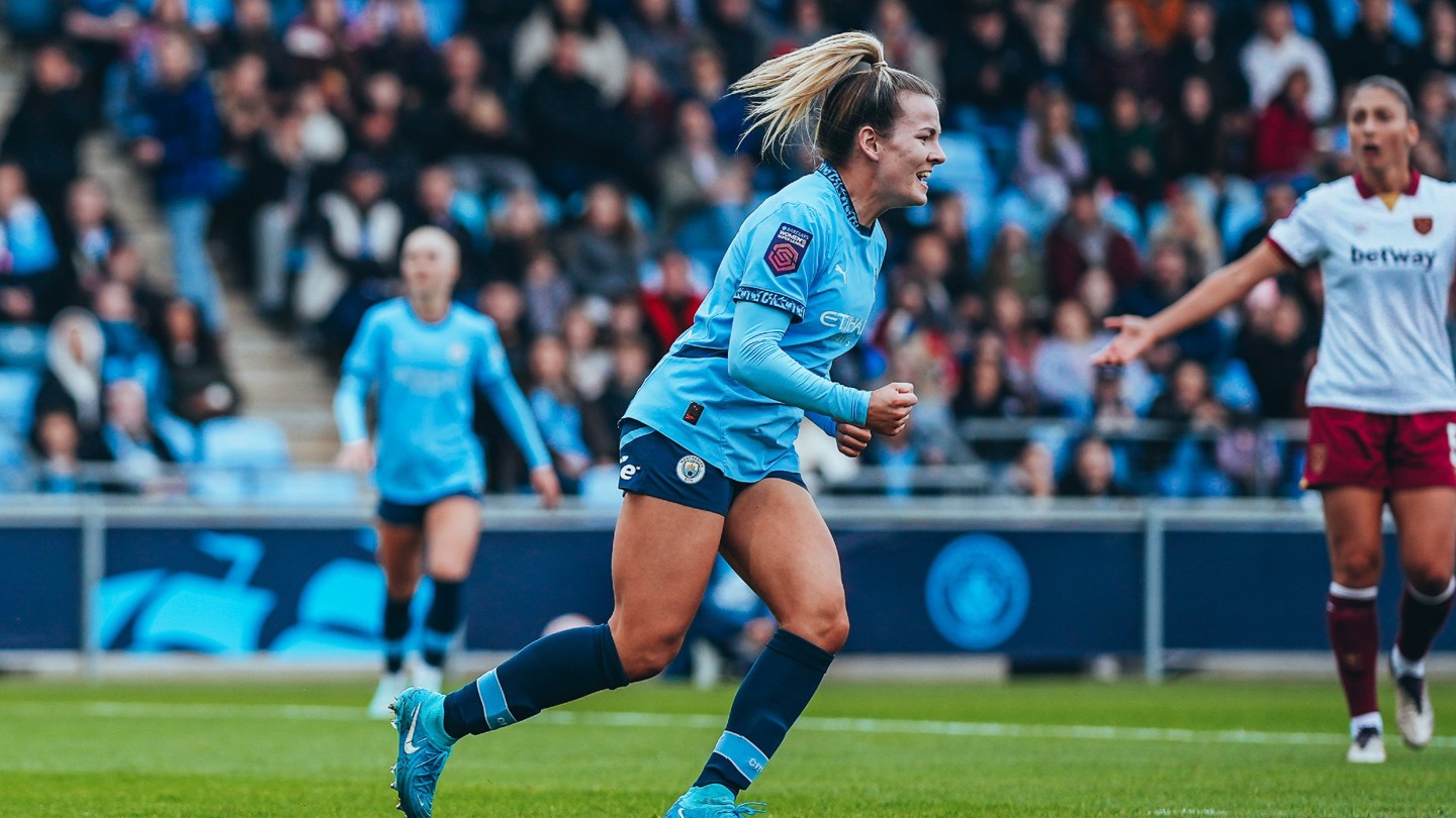 Hemp wins October’s PFA Fans' Player of the Month award