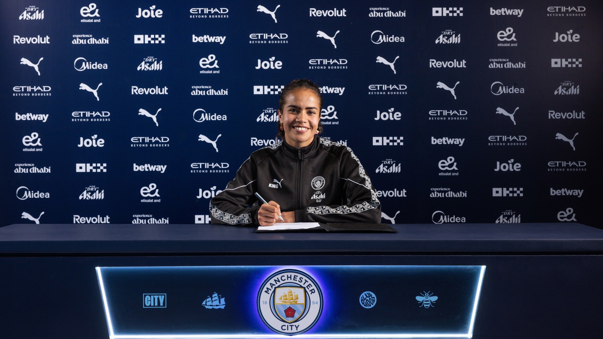 Fowler extends City stay