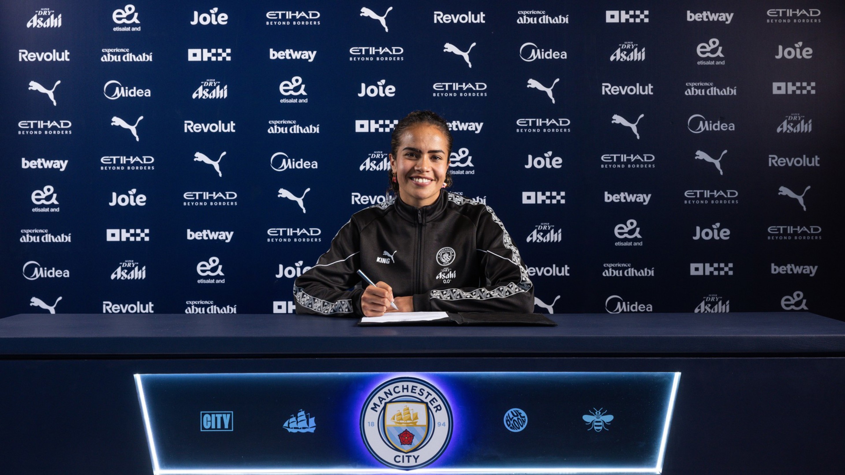 Fowler extends City stay