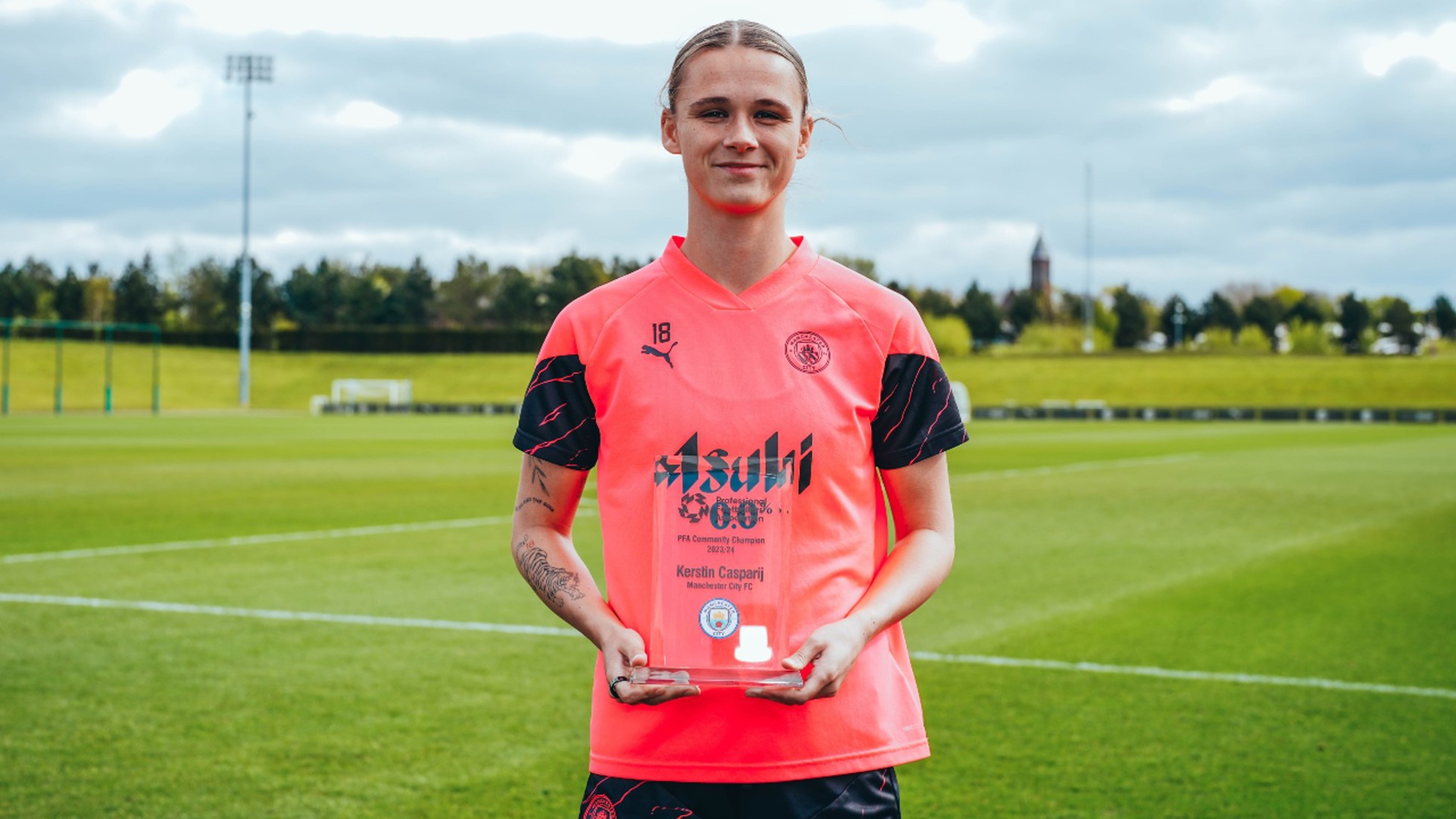 Lewis and Casparij pick up Community award