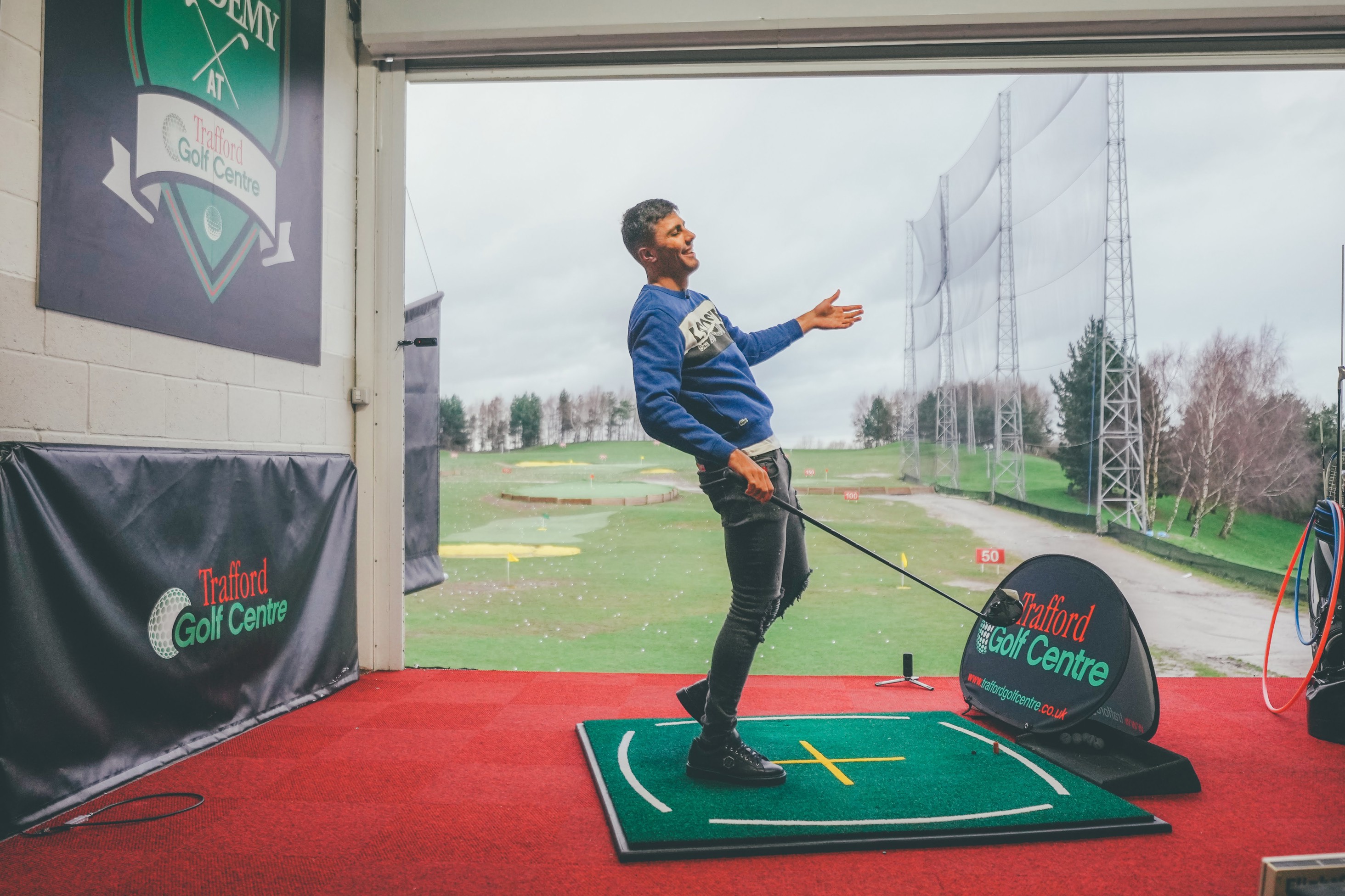 Gallery: Rodrigo at the driving range!
