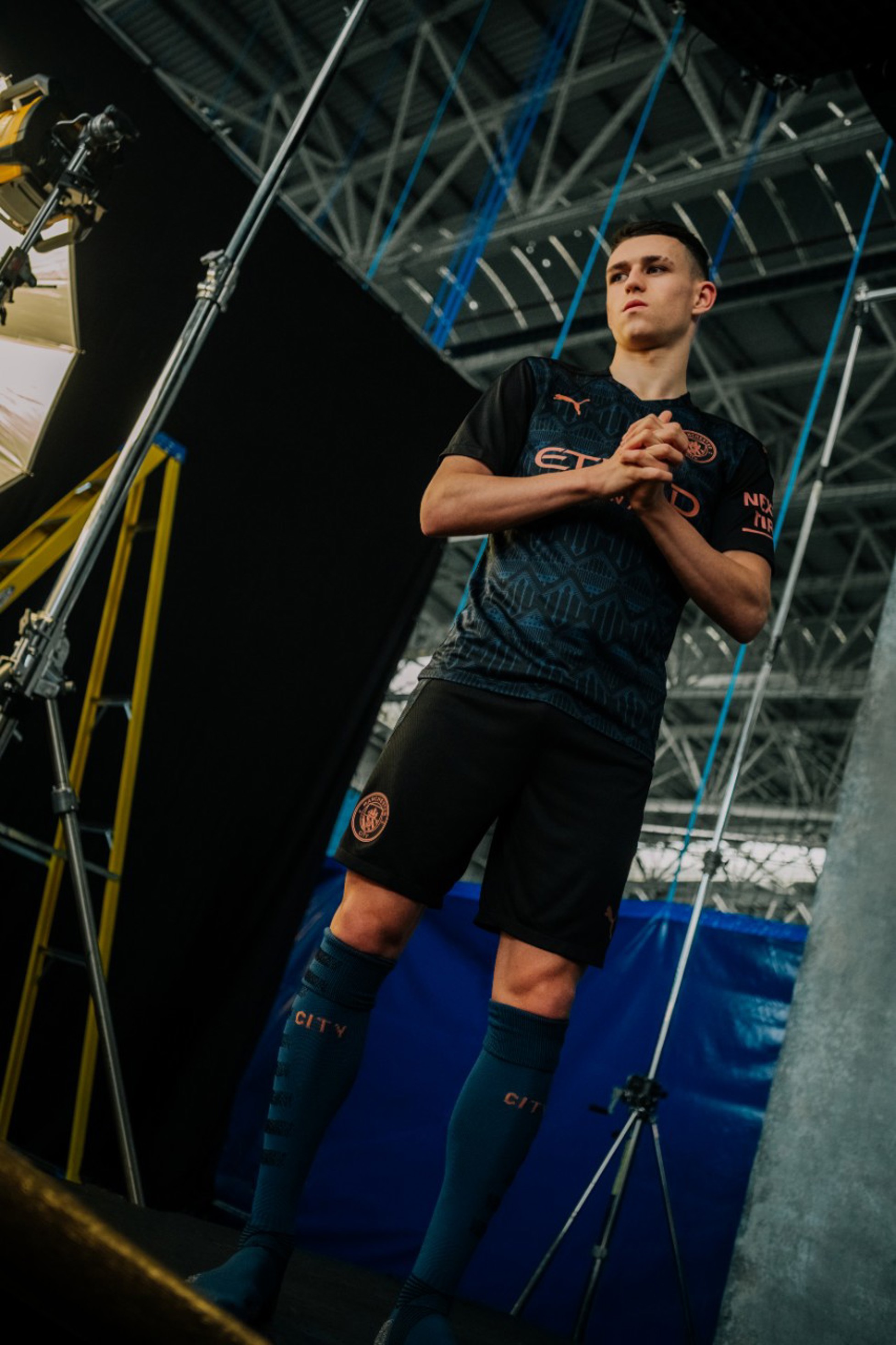 Behind the scenes: Players wear new away kit for the first time