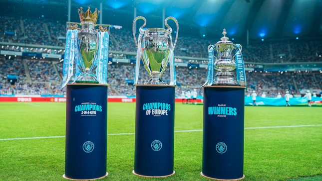 Manchester - Trophy Tour '23 - UAE