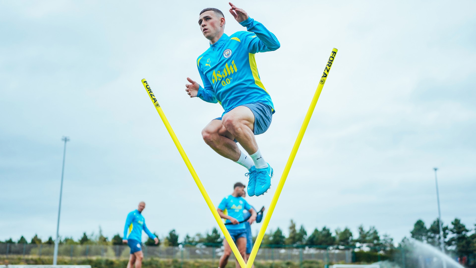 El premiado Foden vuelve a los entrenamientos de preparación contra el ...