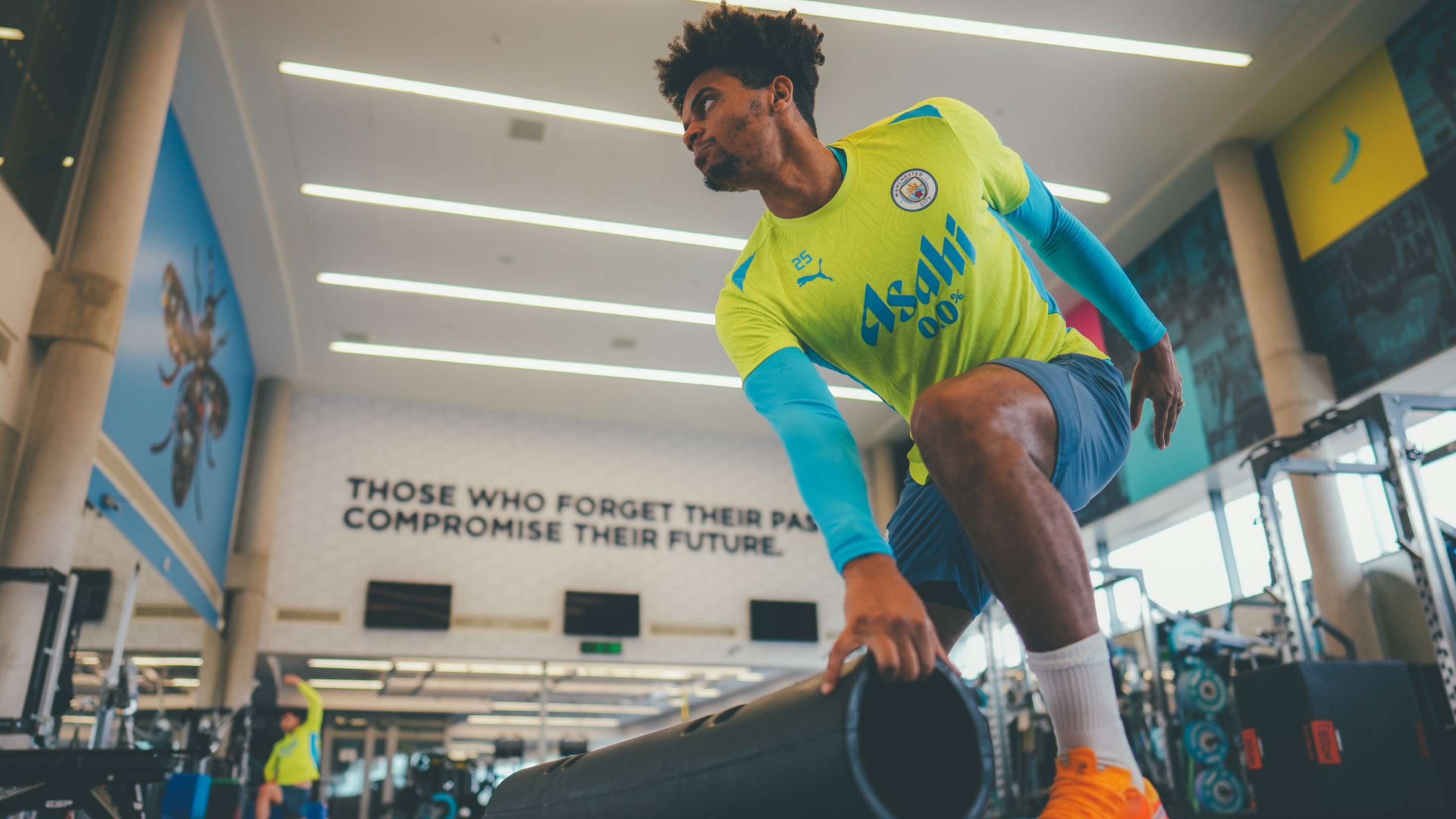 Gallery: Welcome back, Manu!