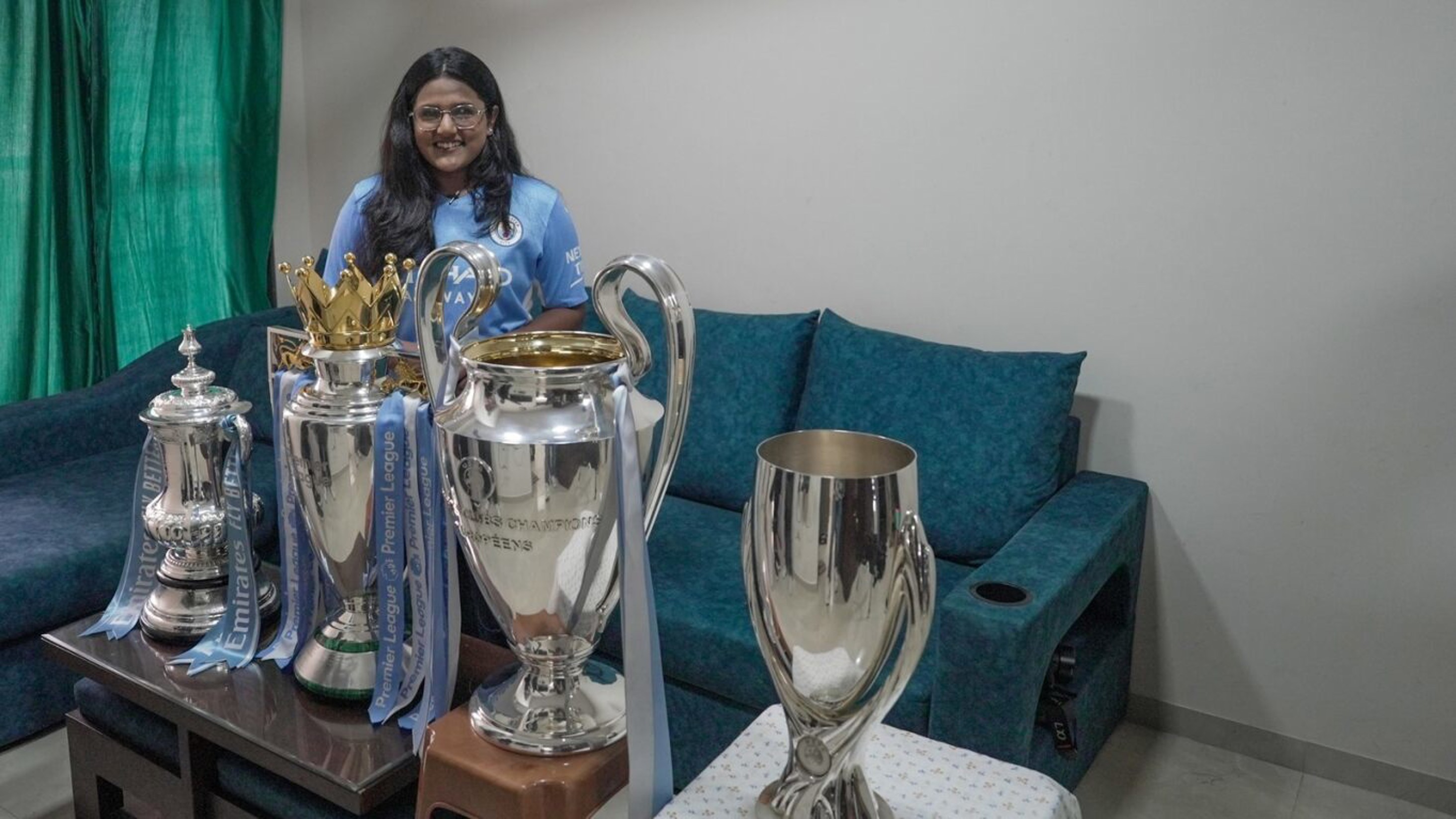 Treble Trophy Tour surprises Young Leaders in Mumbai!