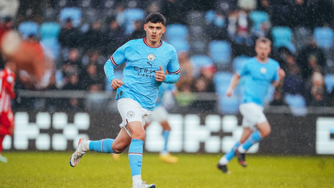 Robertson receives first senior Australia call-up