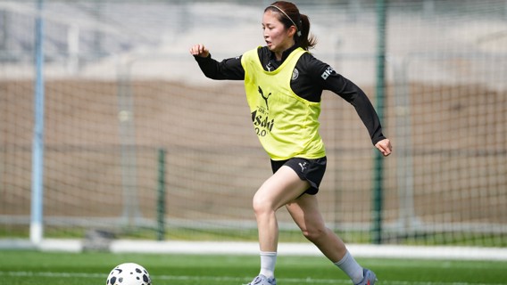 Shimizu joins Liverpool on loan