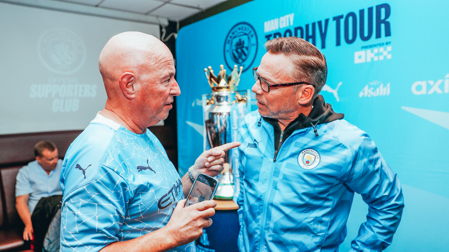 Trophy Tour: Norway and Denmark OSC host Paul Dickov at fan event