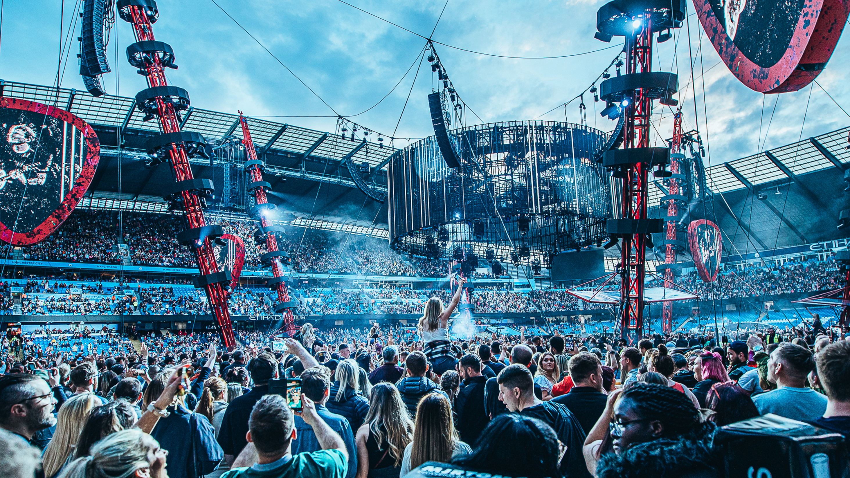 Gallery: Ed Sheeran opens at the Etihad