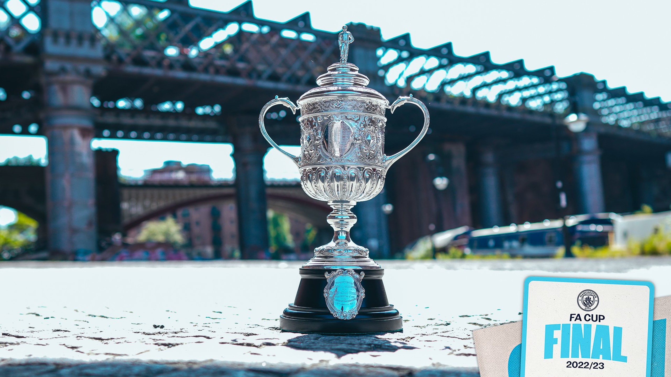 Gallery: 1904 FA Cup trophy in Manchester
