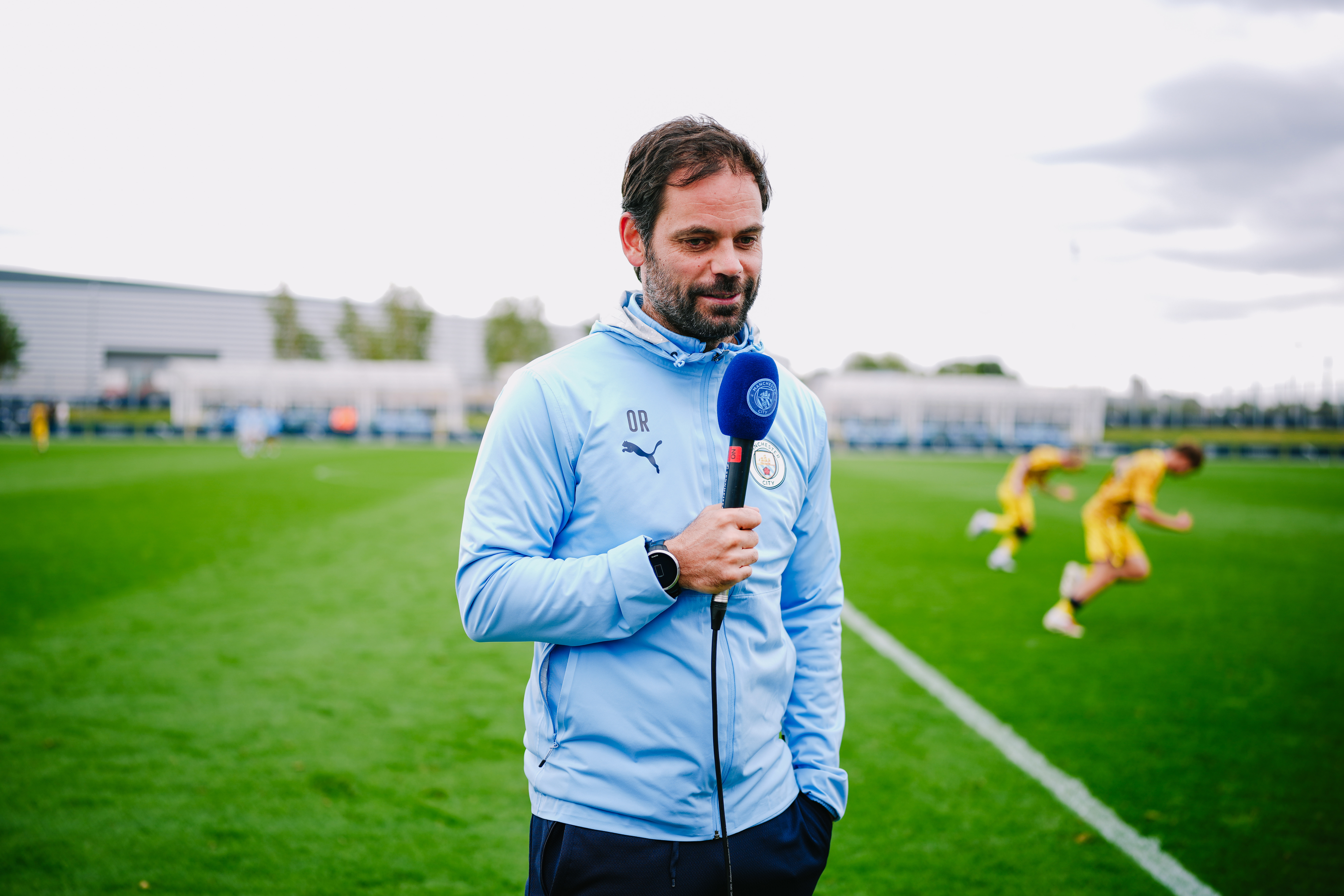 Reiss: Let's tighten up at the back