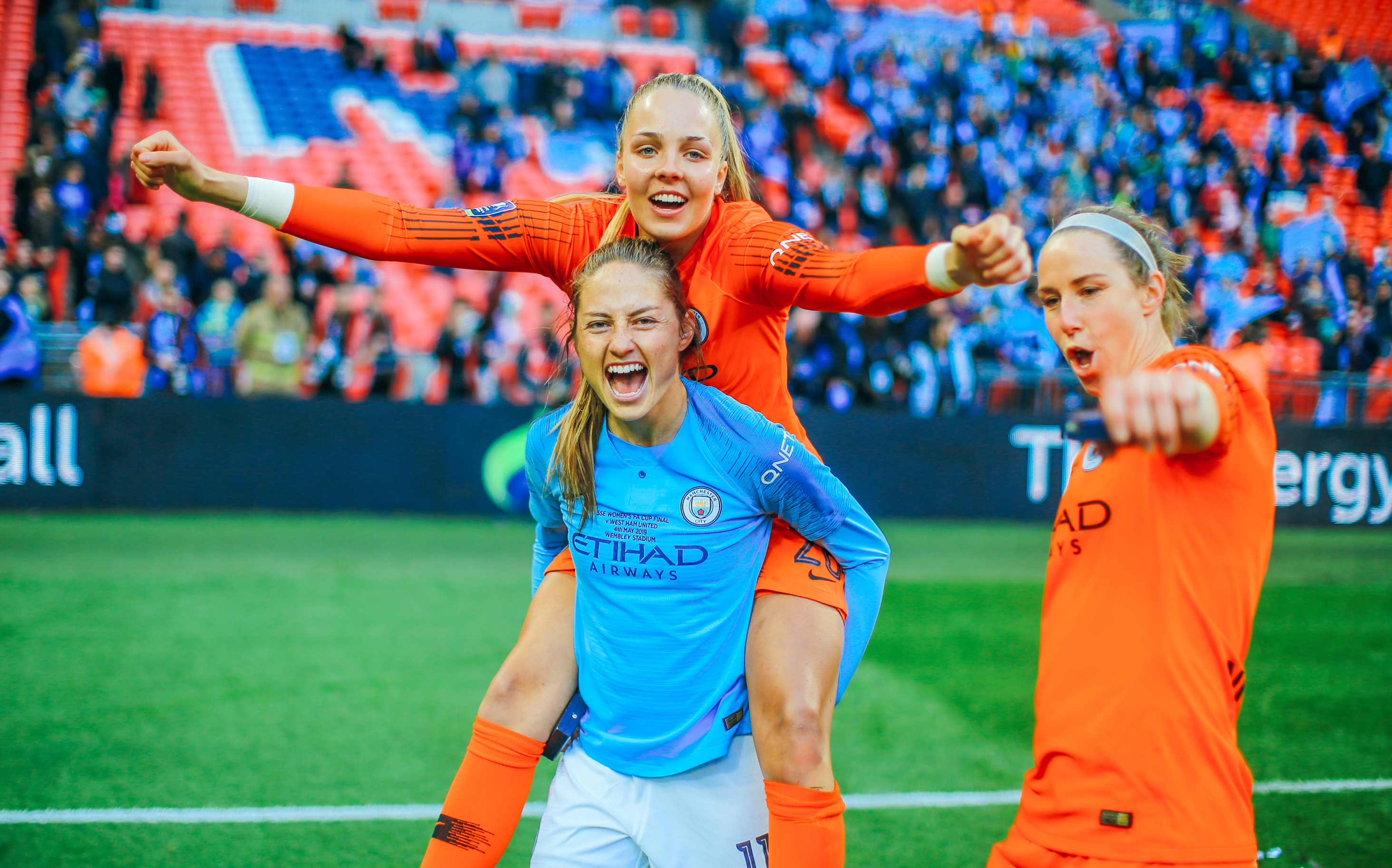 Thank you, Ellie: Roebuck’s City career gallery