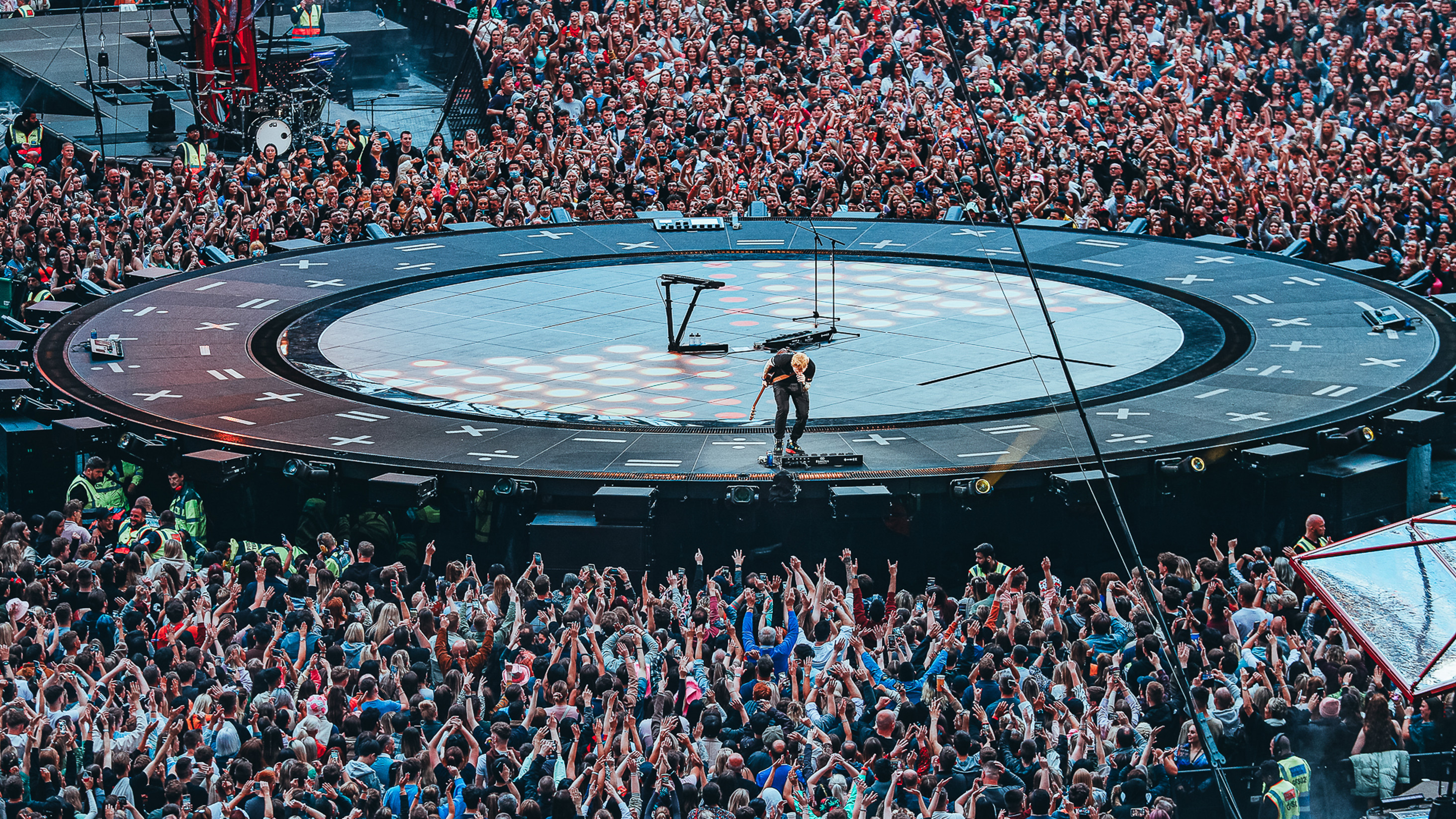 Gallery: Ed Sheeran opens at the Etihad