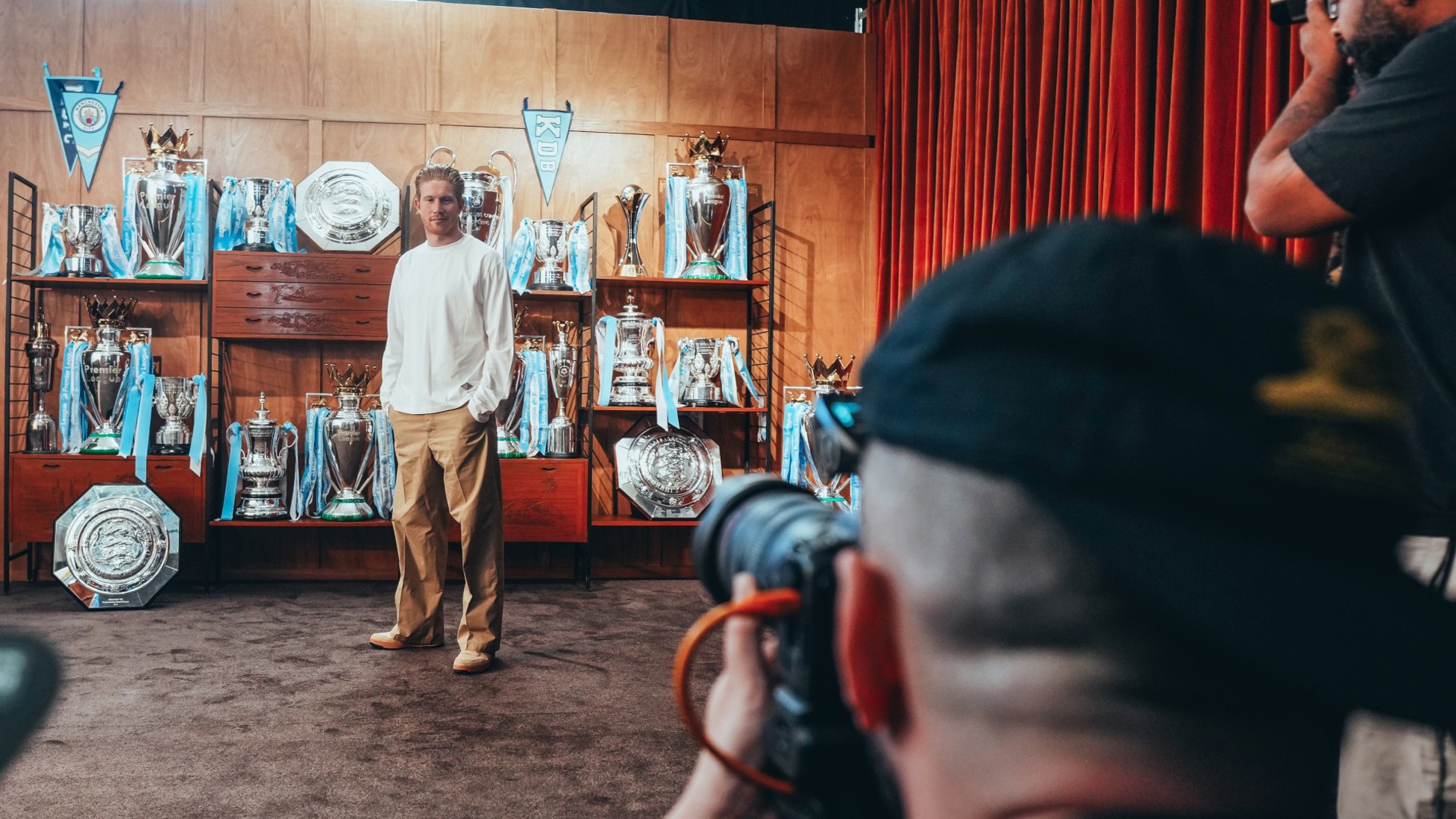 Behind the scenes of special KDB photoshoot