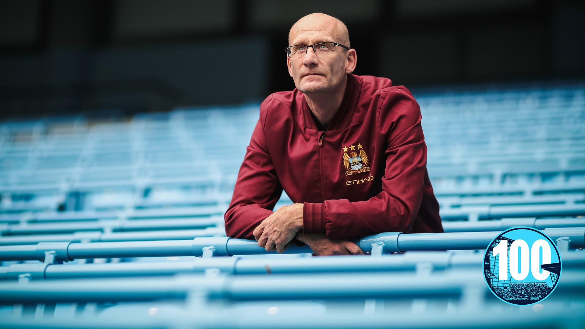 Press steward Fletcher: Warming up Stowell, Lillis’s shin pad and ...