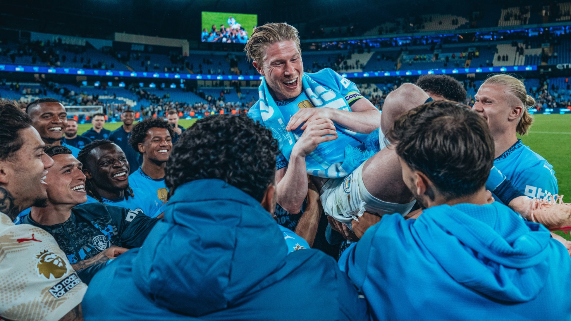 ¡El emotivo adiós a KDB en el Etihad Stadium!