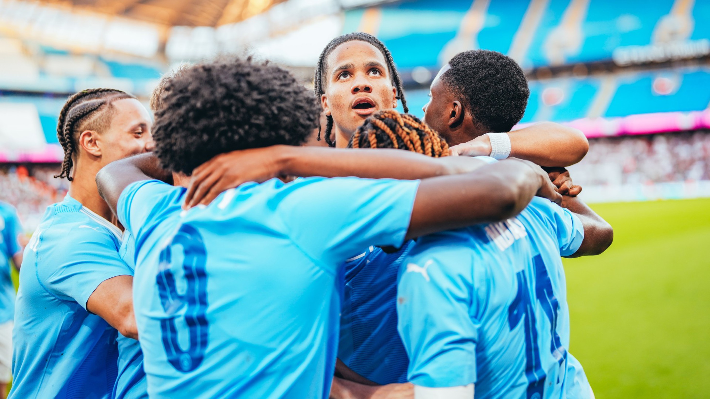 Gallery: City U18s crowned FA Youth Cup winners!
