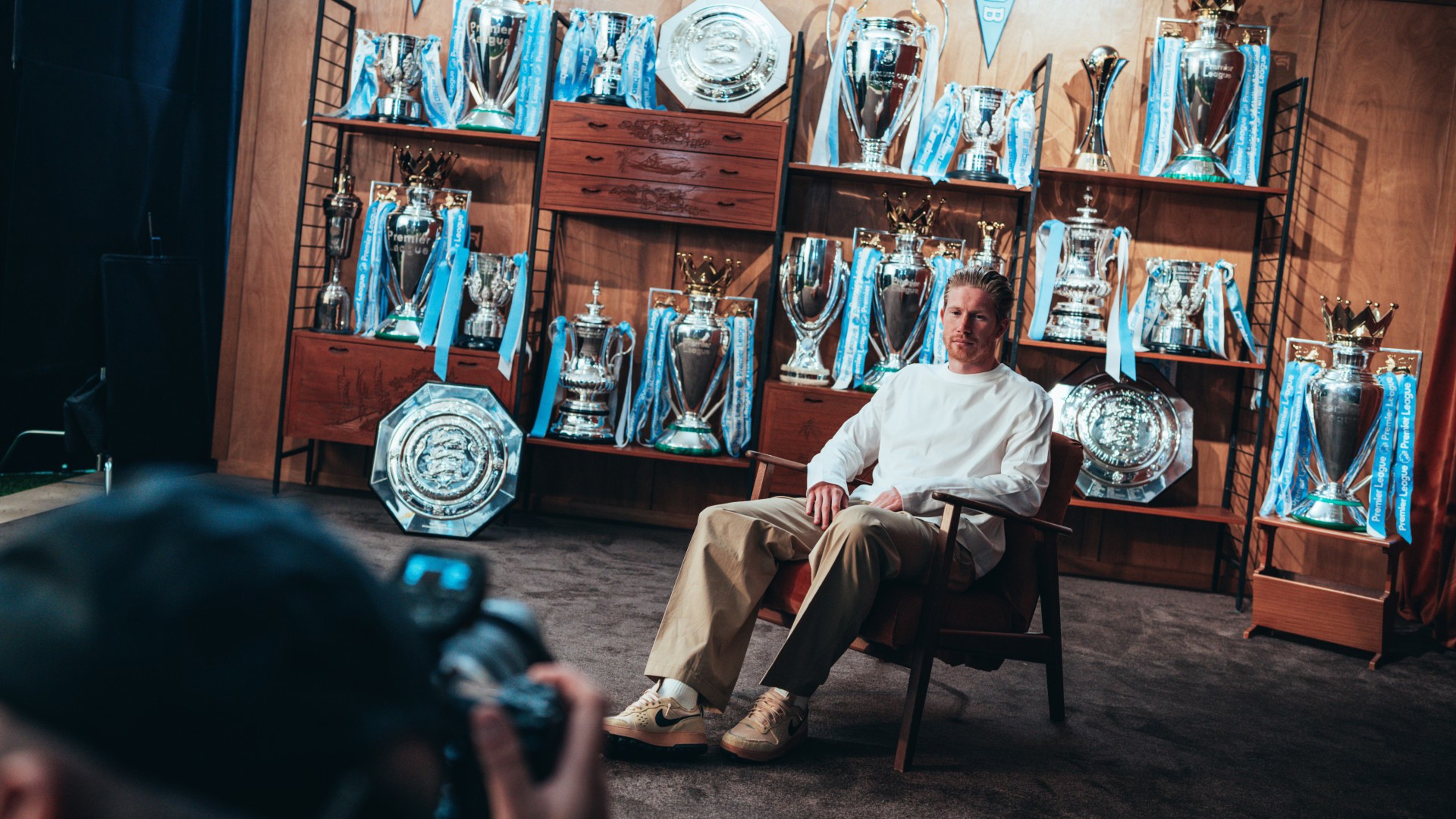 Behind the scenes of special KDB photoshoot