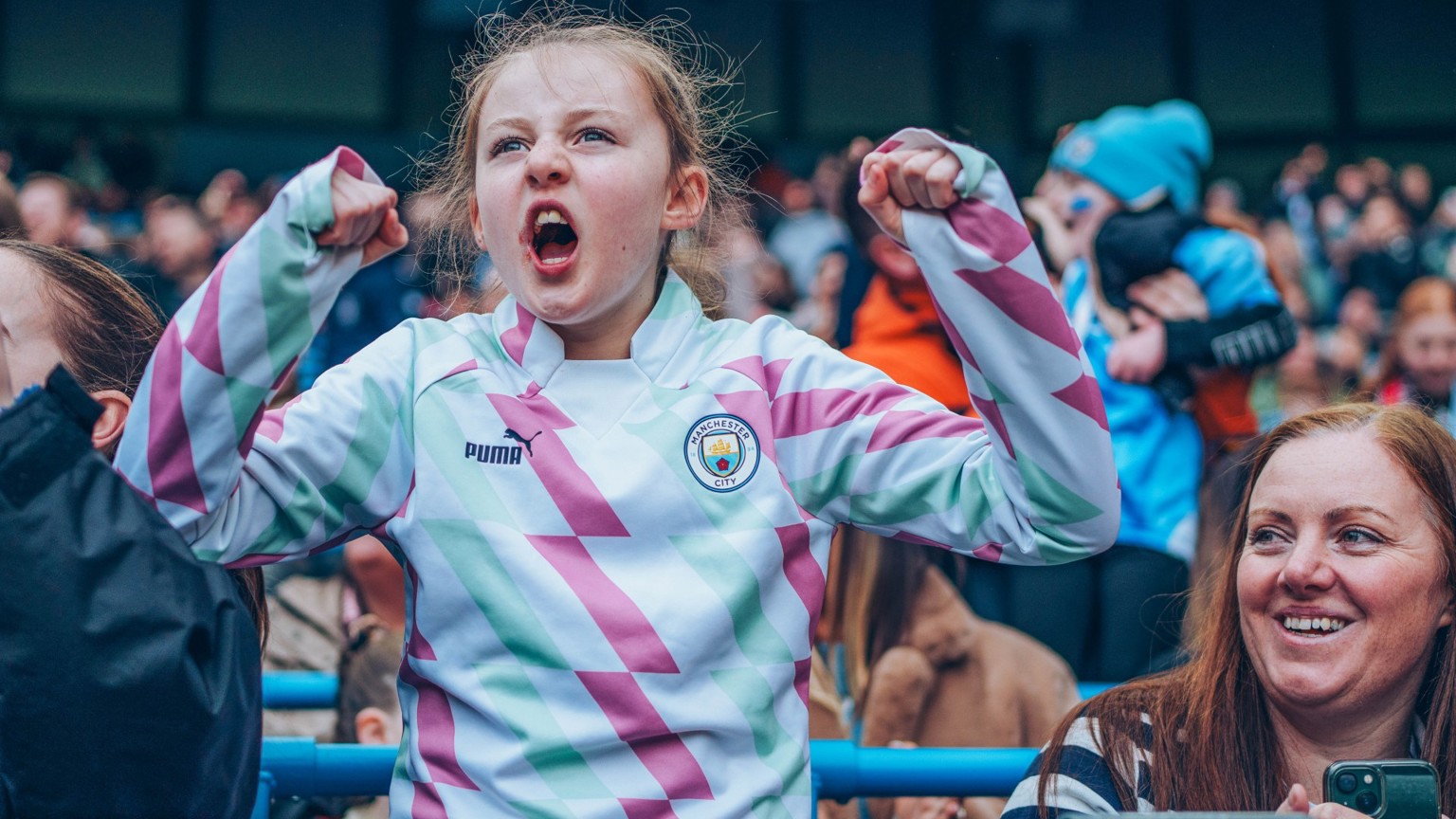 Fan gallery: An unforgettable Etihad derby day!