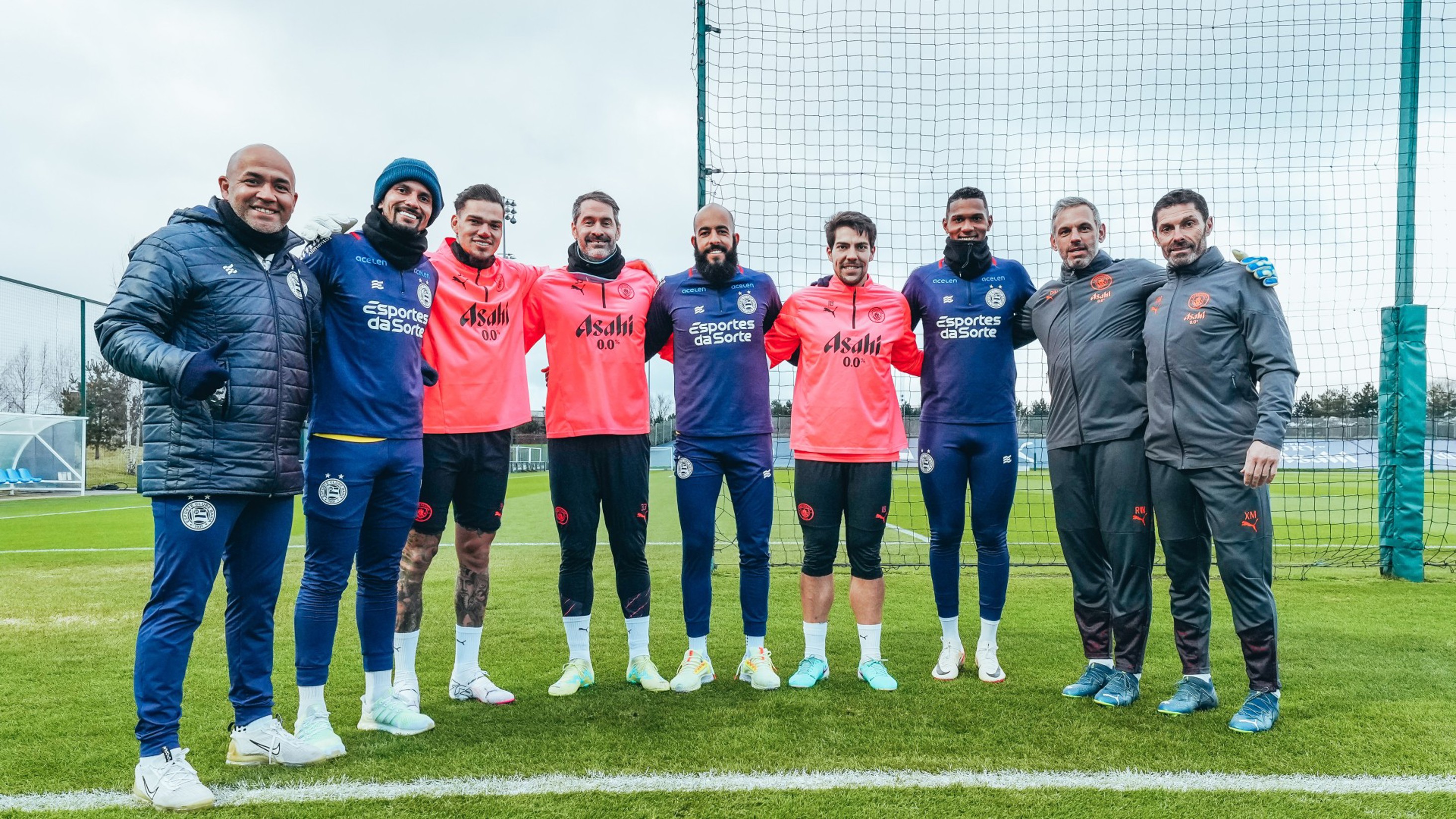 Gallery: Bahia squad meet Pep and the players!