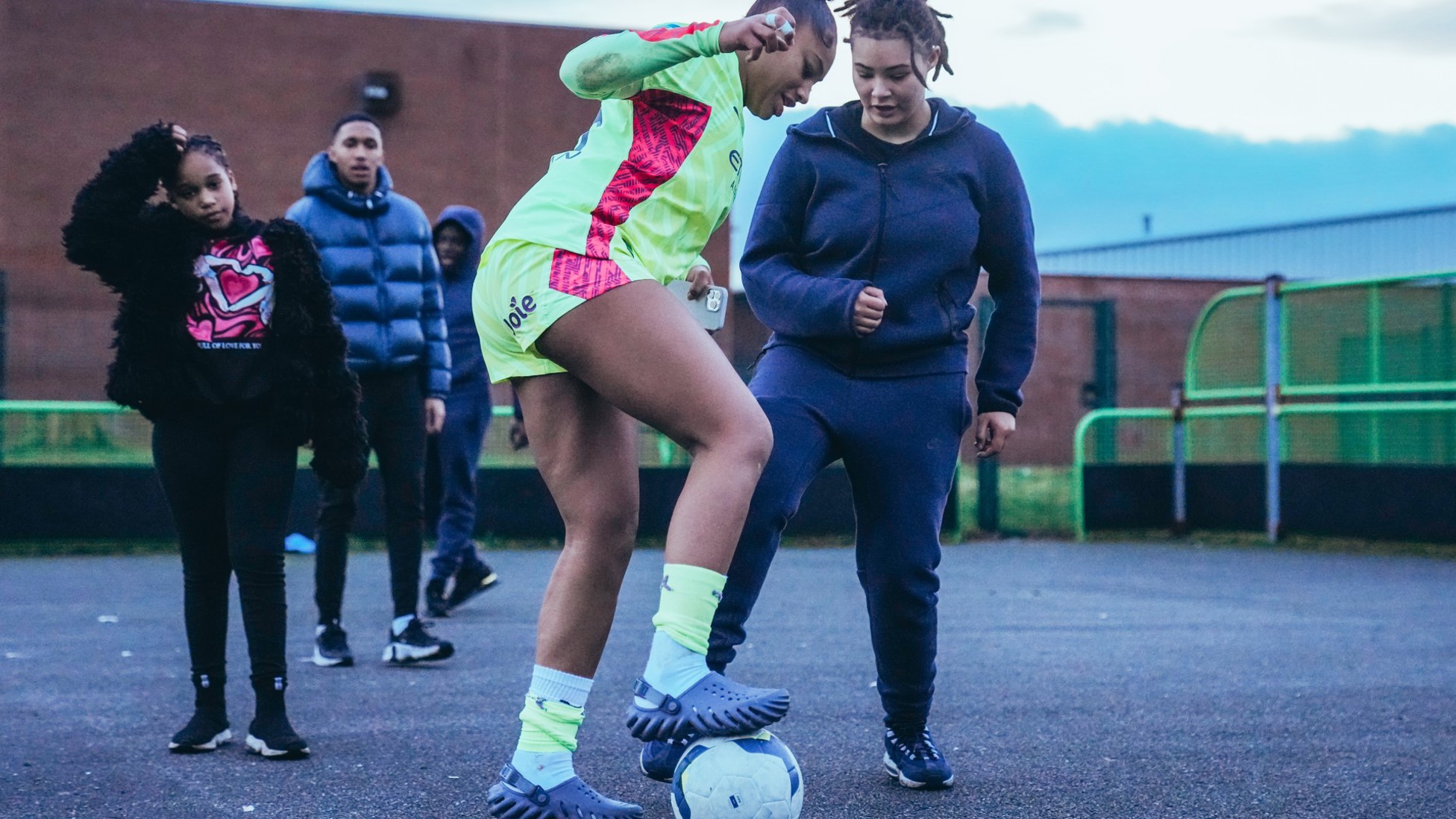 Gallery: A kickabout with Khiara Keating!