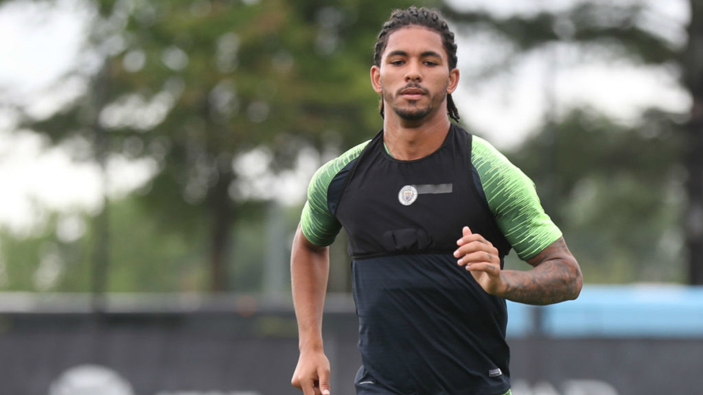Douglas Luiz joins Aston Villa