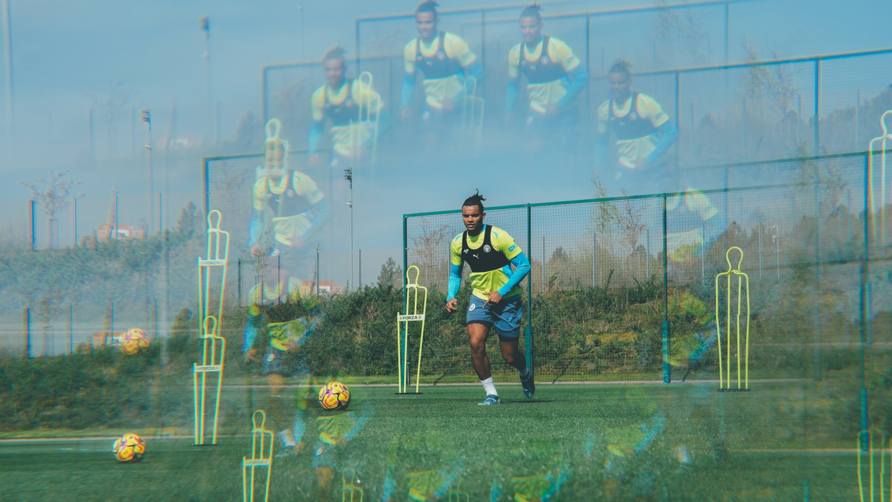 Gallery: Welcome back, Manu!