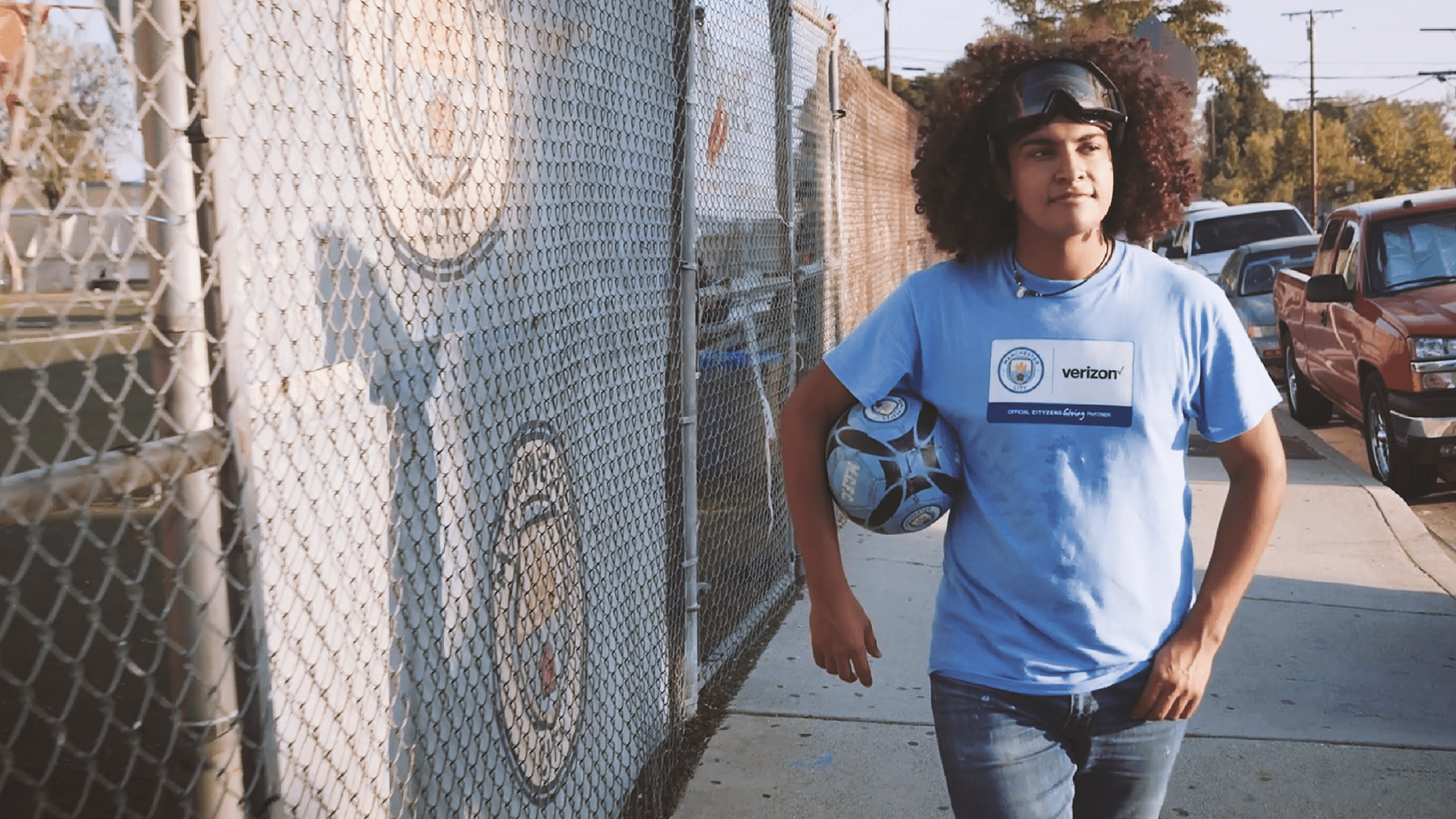 Cityzens Giving teams up with Verizon to support football and STEM ...