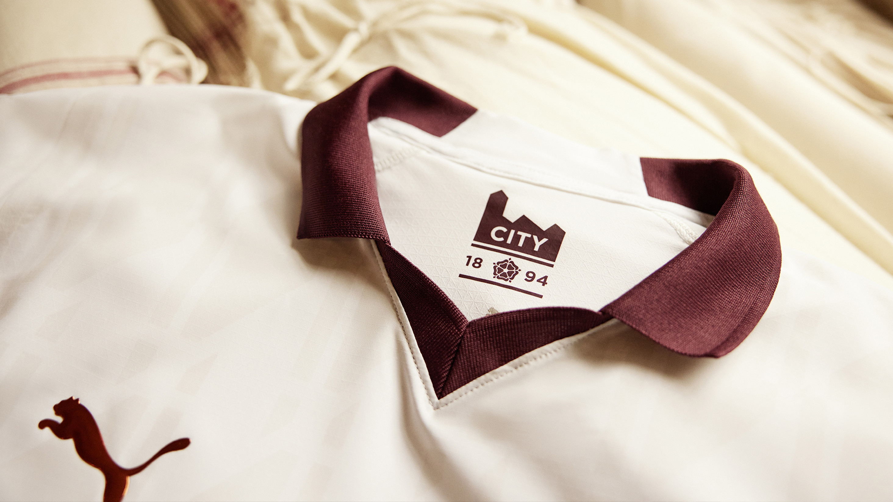 Behind the scenes: Away kit launch!